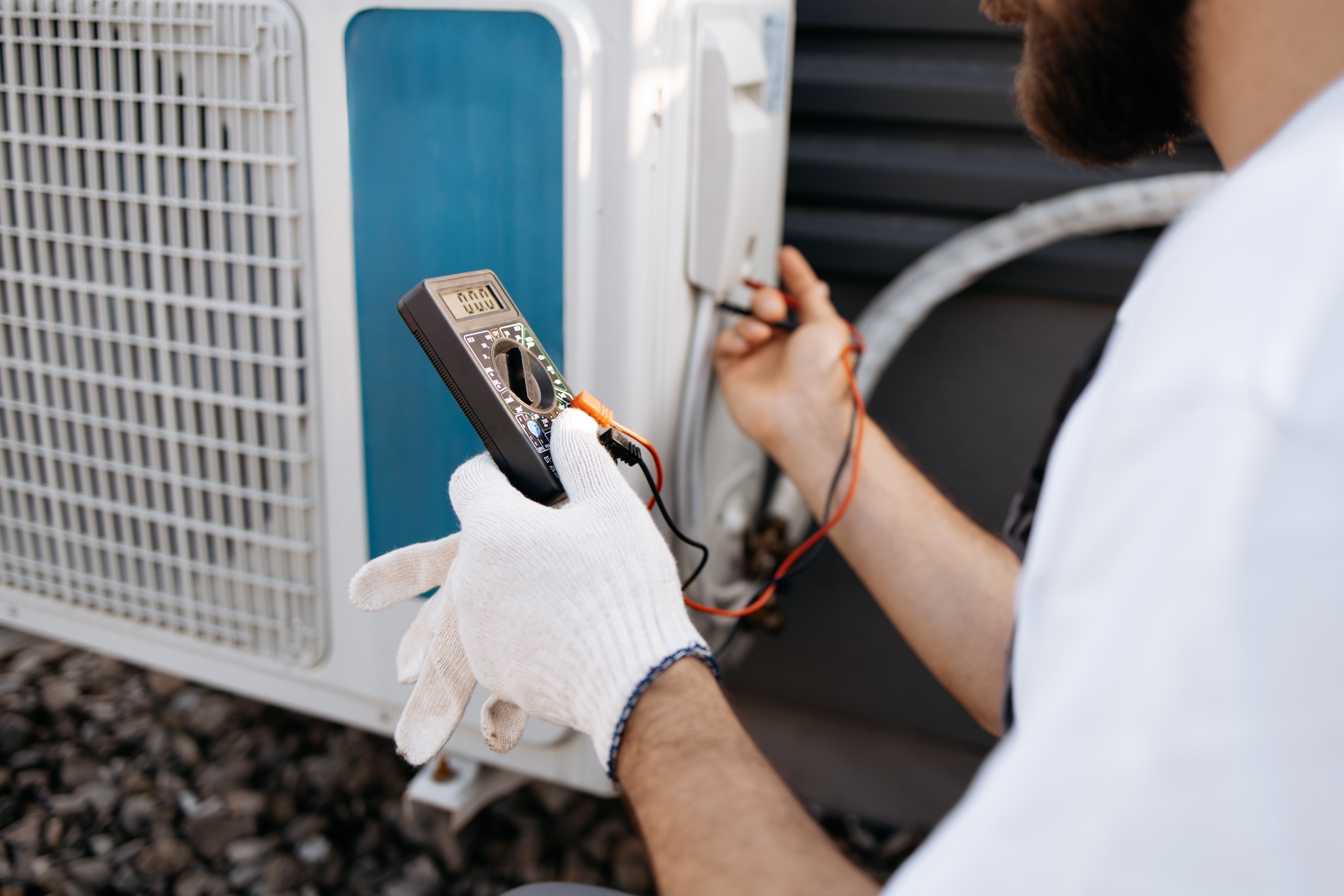 Essential AC Maintenance Tips for Homeowners